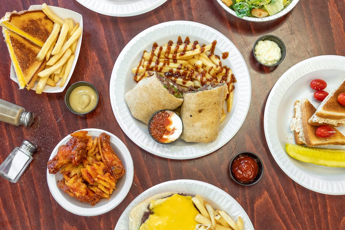 Taps Deli - Passaic, NJ Restaurant | Menu + Delivery | Seamless