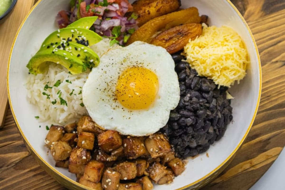 Arepa World Delivery Menu | Order Online | 1720 Barton Springs Rd ...