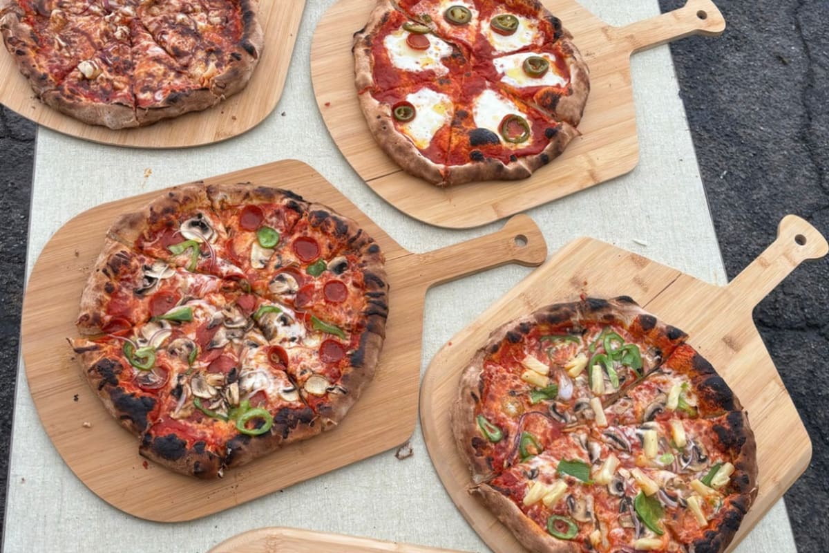 Tic Tac Toe Pizza - Los Angeles, CA Restaurant | Menu + Delivery | Seamless