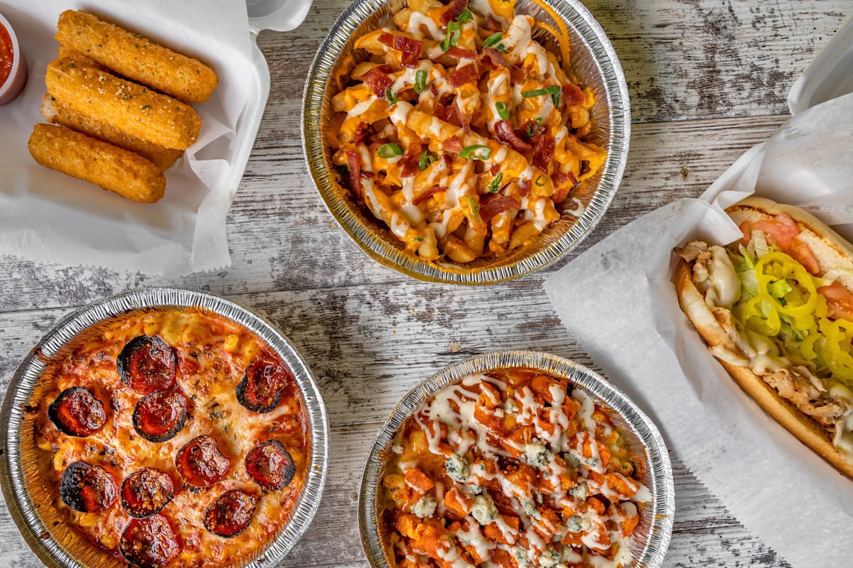 Cheezy's Mac And Cheese - Cuyahoga Falls, OH Restaurant | Menu ...