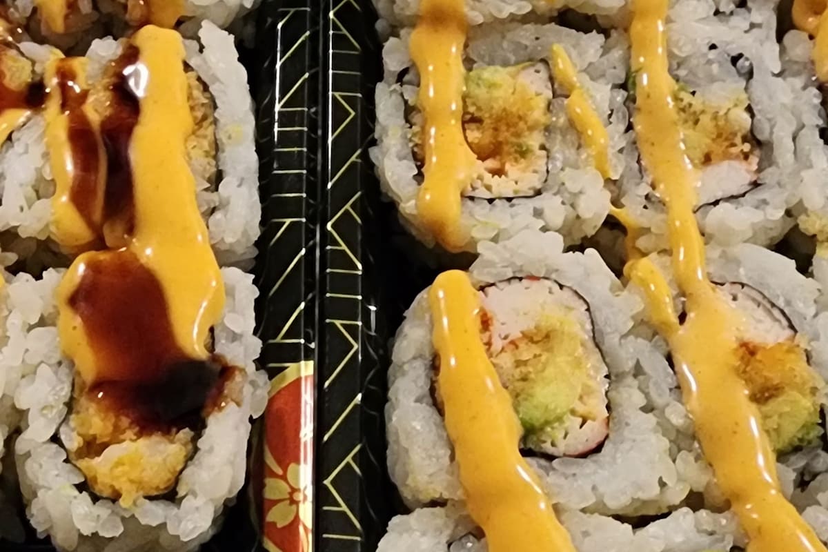 Avana Sushi 3 & Seafood Restaurant - Reading, MA Restaurant | Menu ...