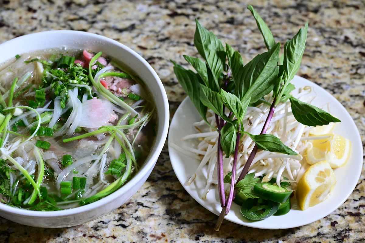 Da Vang Restaurant - Phoenix, AZ Restaurant | Menu + Delivery | Seamless