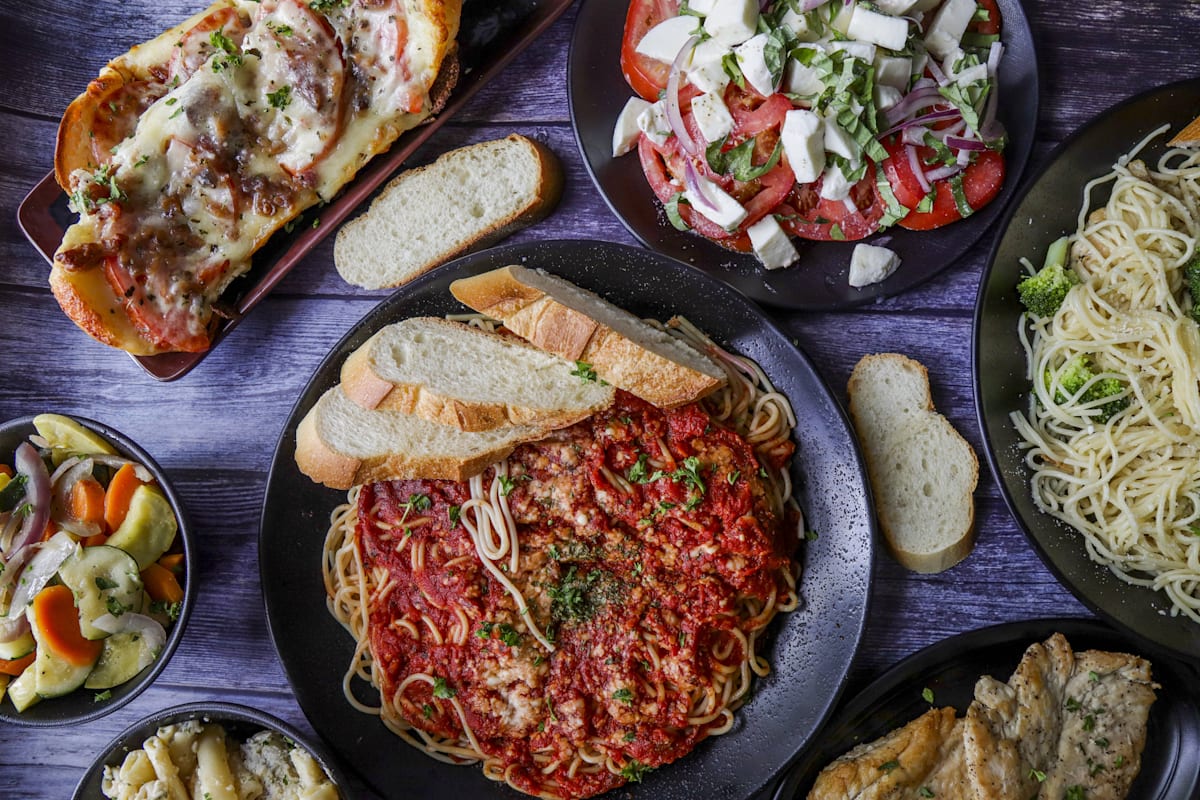 Starz Pizza Delivery Menu | Order Online | 16681 McGregor Blvd Fort ...