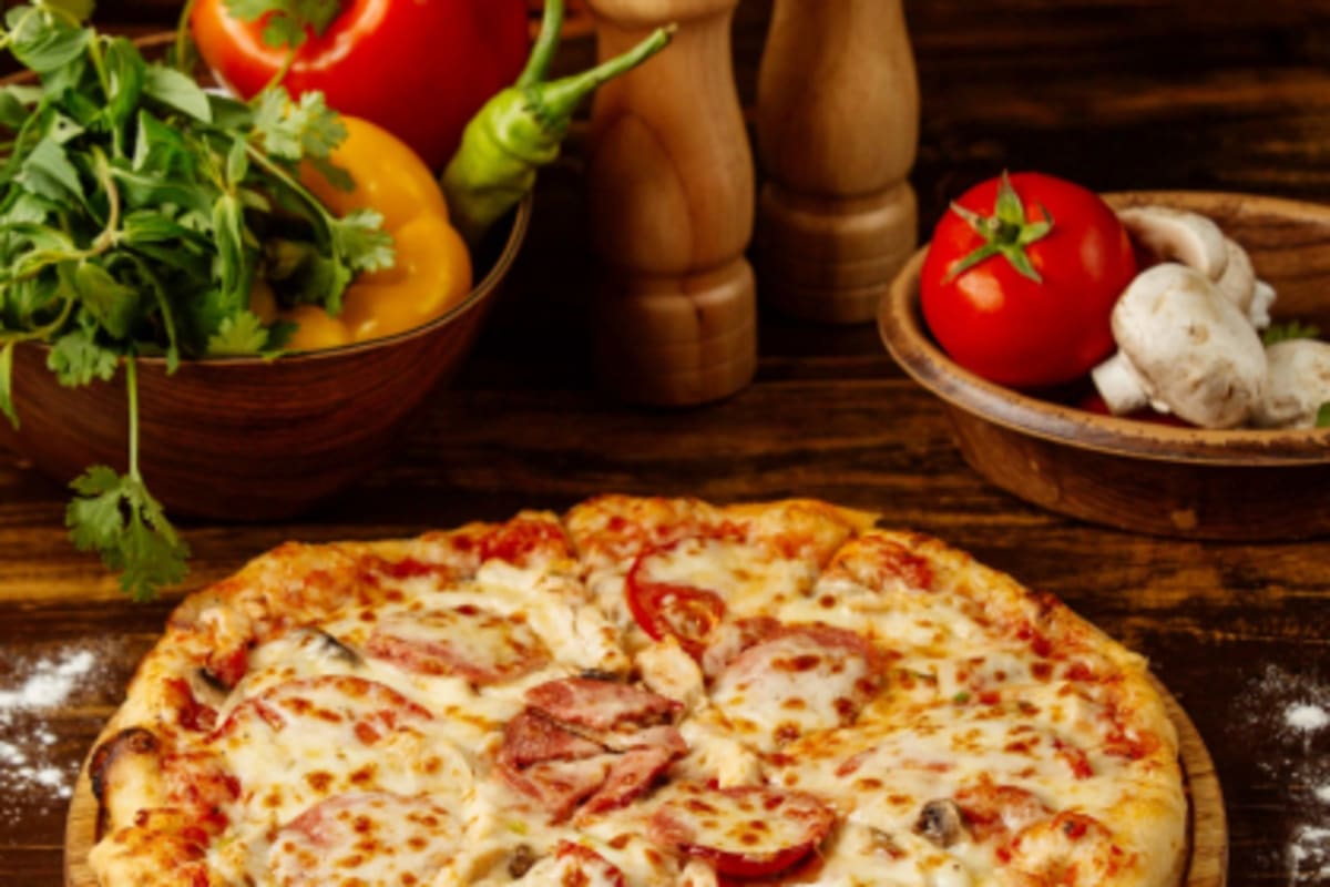 Brado's Subs & Pizza Delivery Menu | Order Online | 79 Common St ...