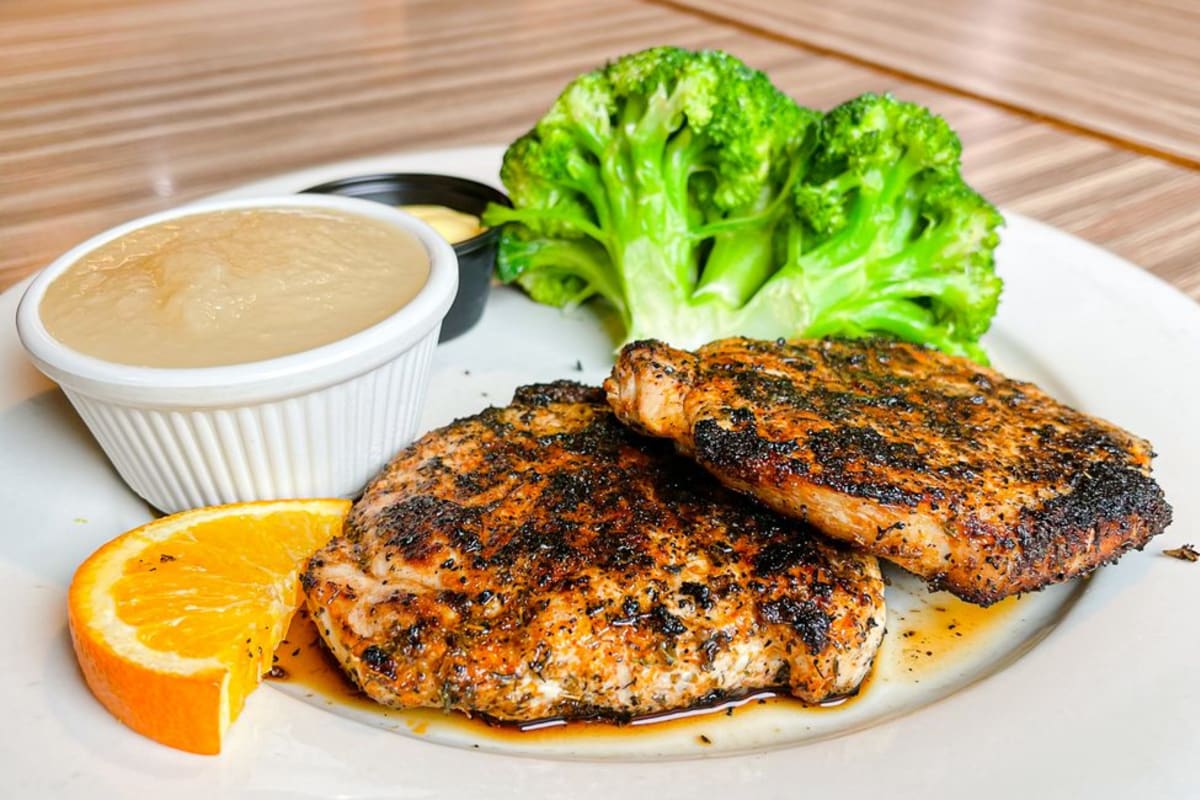 Icehouse Restaurant Delivery Menu | Order Online | 604 Norfolk Ave ...