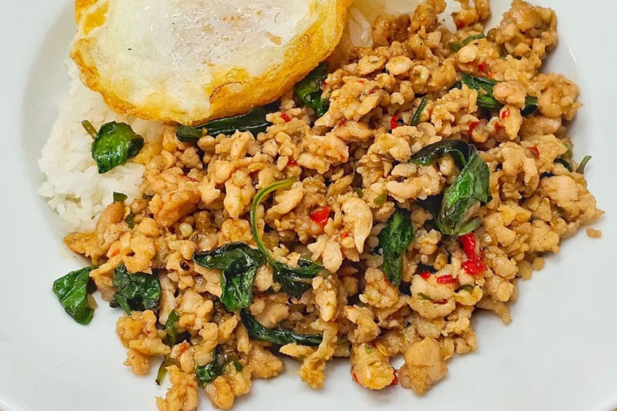 Kapow Thai Cuisine Delivery Menu | Order Online | 2257 Dorchester Ave ...