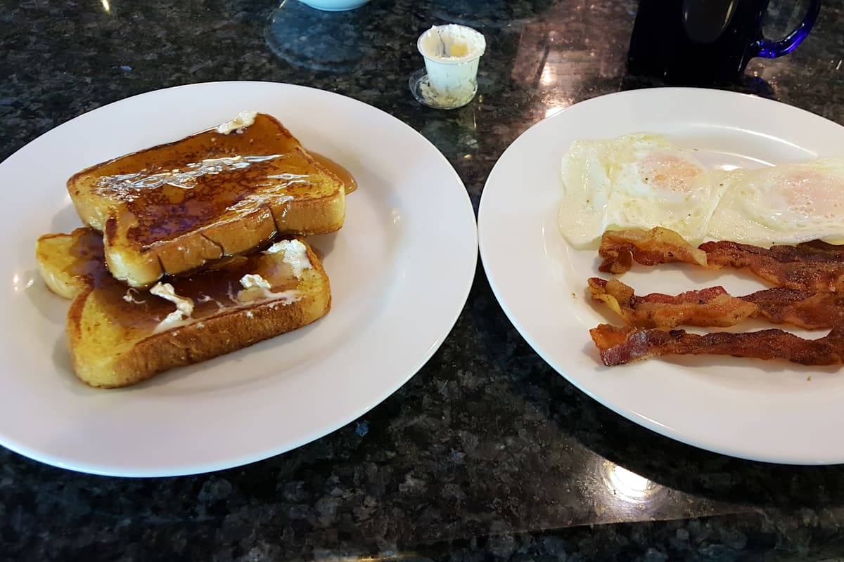 East Penn Diner - Emmaus, PA Restaurant | Menu + Delivery | Seamless