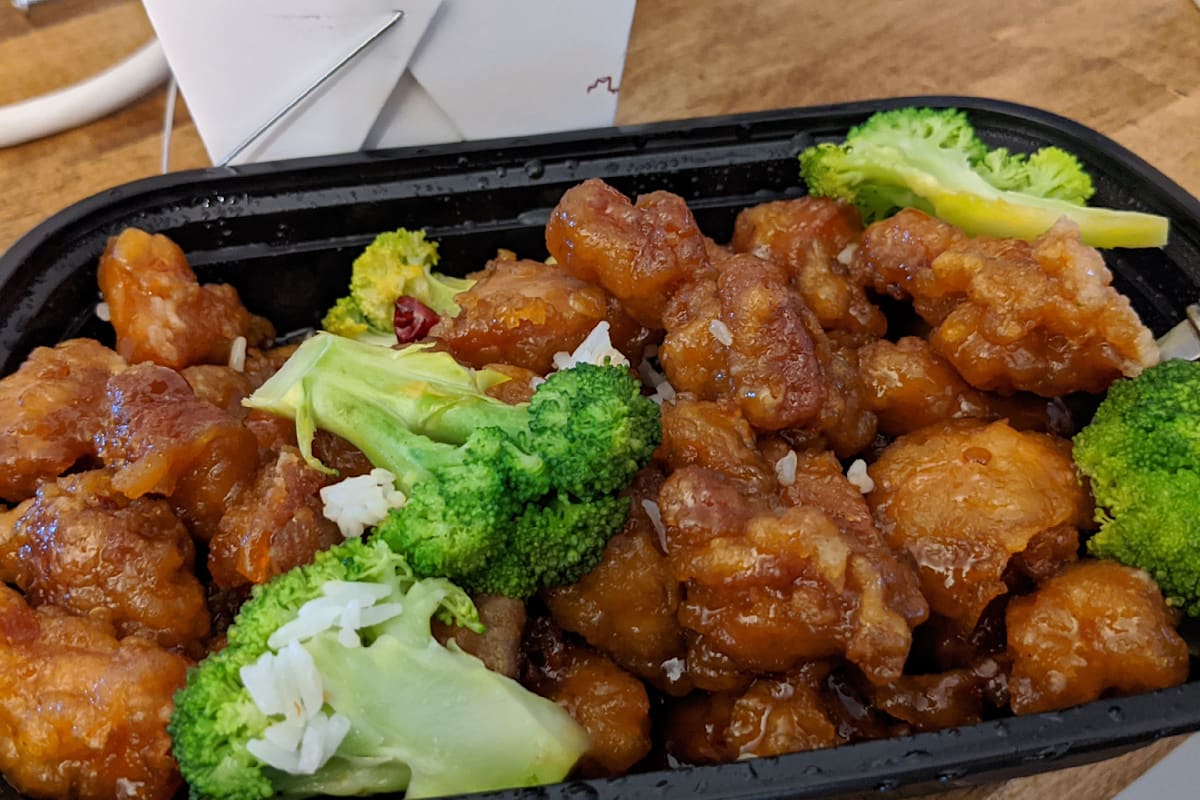 Panda Kitchen - Valley Center, KS Restaurant | Menu + Delivery | Seamless