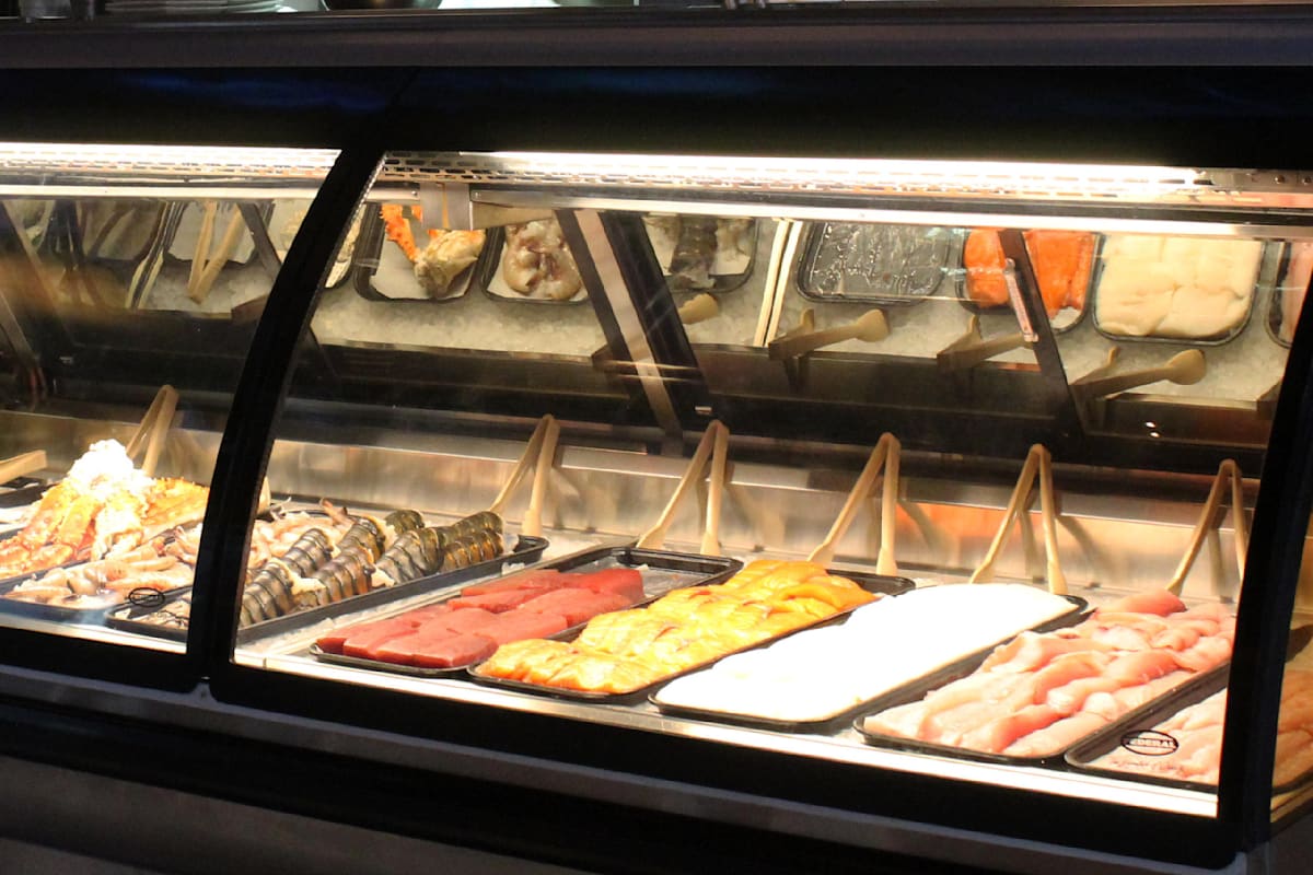 Catch 35 Delivery Menu | Order Online | 35 W Wacker Dr Chicago | Grubhub