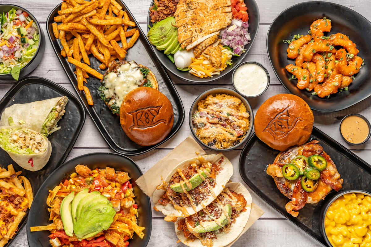 D.C. Cobb's East Dundee - East Dundee, IL Restaurant | Menu + Delivery ...