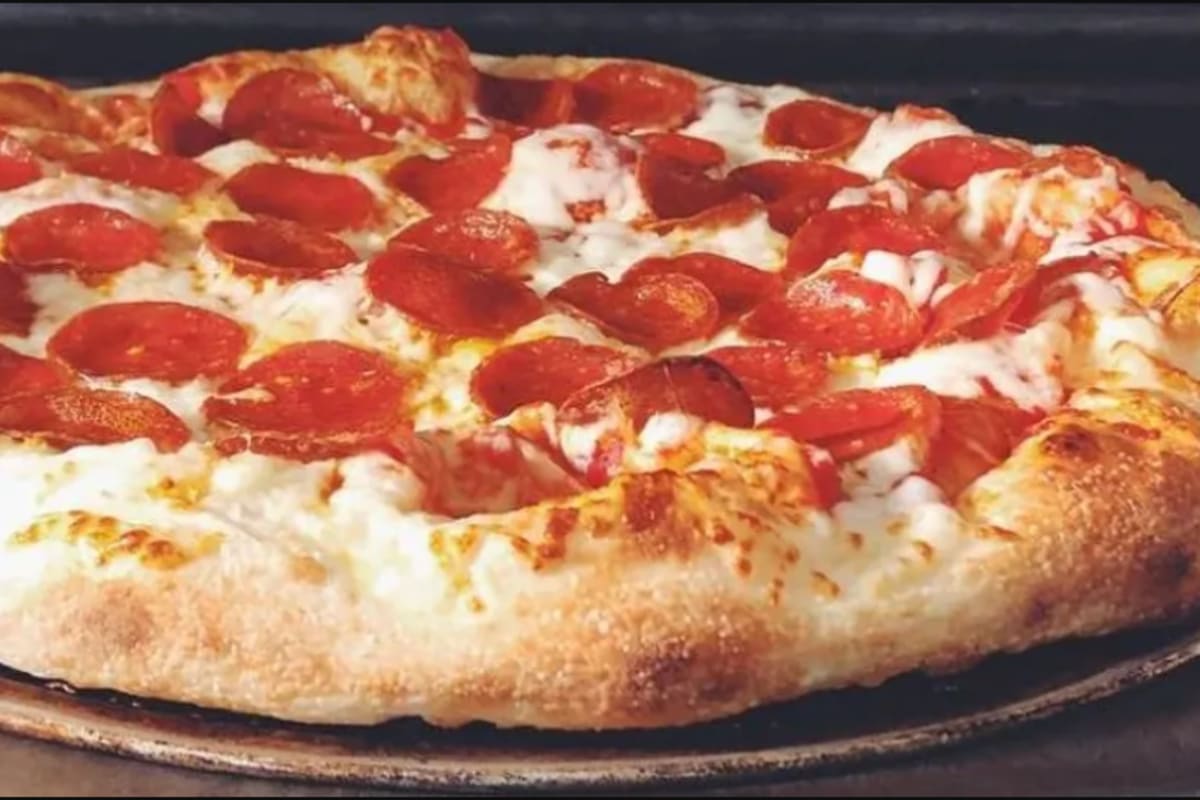 Rafael's Pizza Delivery Menu | Order Online | 128 W MacArthur Blvd ...