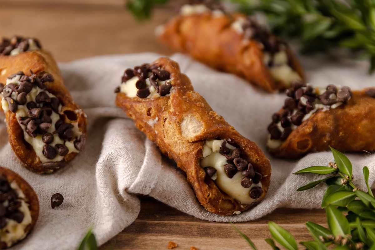 Yia Yia's Bakery - Rosedale, MD Restaurant | Menu + Delivery | Seamless