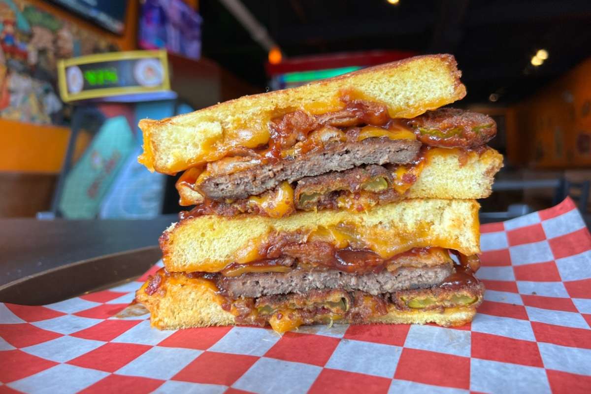 Cheesie's Pub & Grub - Garfield Ridge Delivery Menu | Order Online ...