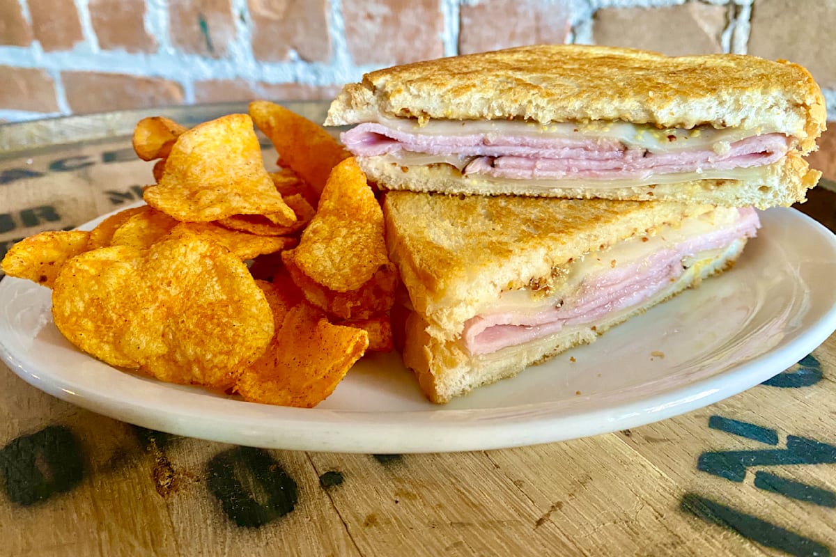 Batch Cafe & Bar - Tucson, AZ Restaurant | Menu + Delivery | Seamless