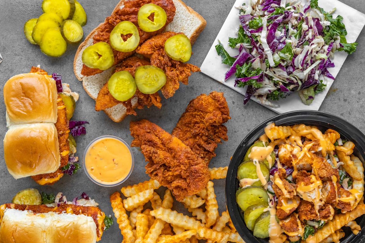 Tennessee Hot Chicken Delivery Menu | Order Online | 7059 Sunset Blvd ...