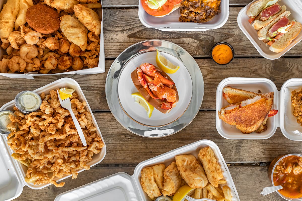 Stowe's Seafood - West Haven, CT Restaurant | Menu + Delivery | Seamless