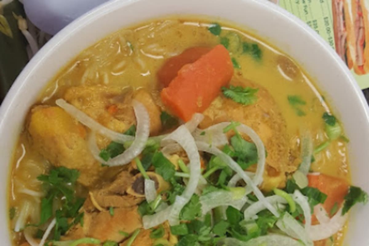 Banh Mi & Che Cali Delivery Menu | Order Online | 3901 Peck Rd El Monte ...