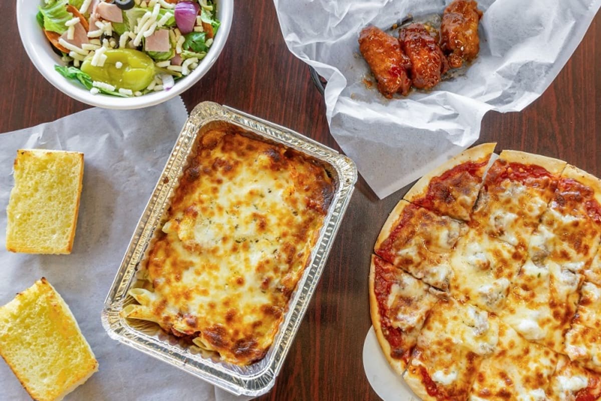 Pizza Castle - Hickory Hills, IL Restaurant | Menu + Delivery | Seamless