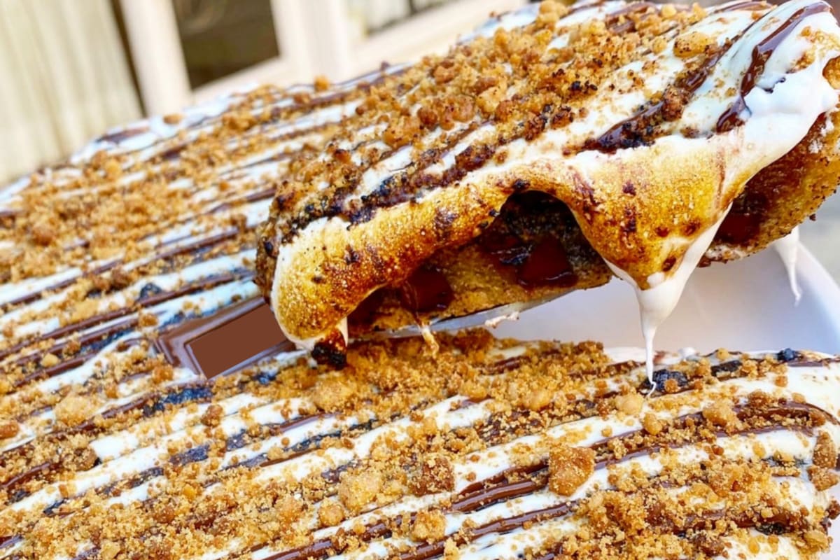 Posh Pop Bakeshop Delivery Menu | Order Online | 55 Eagle Rock Avenue ...