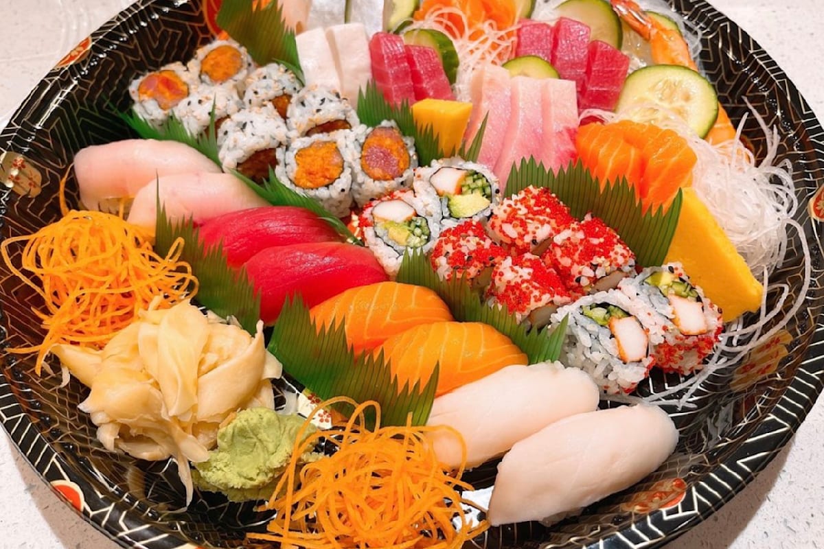 Dumpling Chinese and Japanese Garden Delivery Menu | Order Online | 467 ...