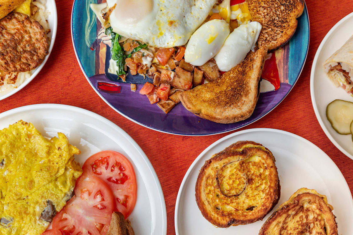 Leo's Coney Island - Lansing, MI Restaurant | Menu + Delivery | Seamless