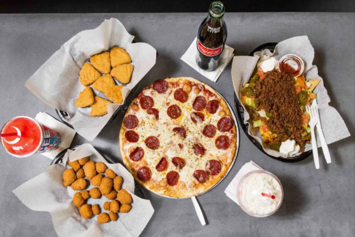 Pizza Classico (N 124th St) Delivery Menu | Order Online | 3845 N 124th ...
