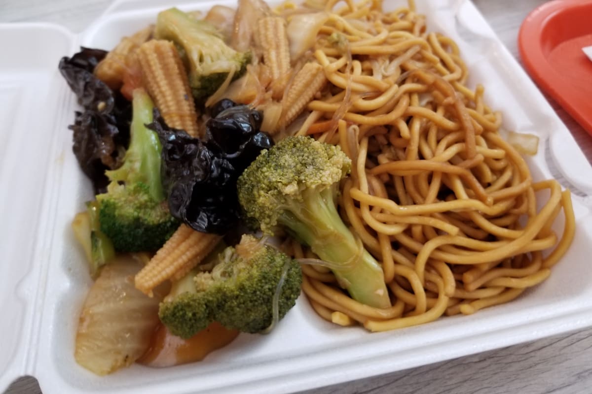 Ruby Thai kitchen (Natick Mall) Delivery Menu | Order Online | 1245 ...