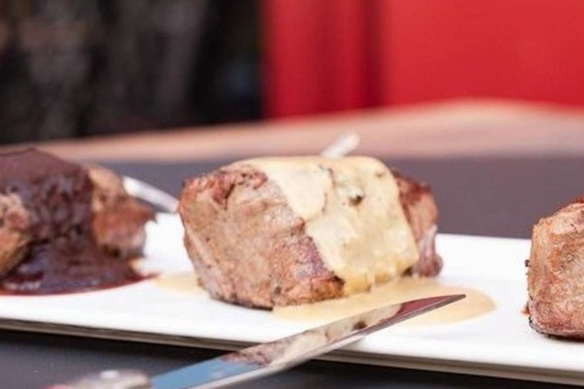 Stage Left Steak - New Brunswick, NJ Restaurant | Menu + Delivery ...