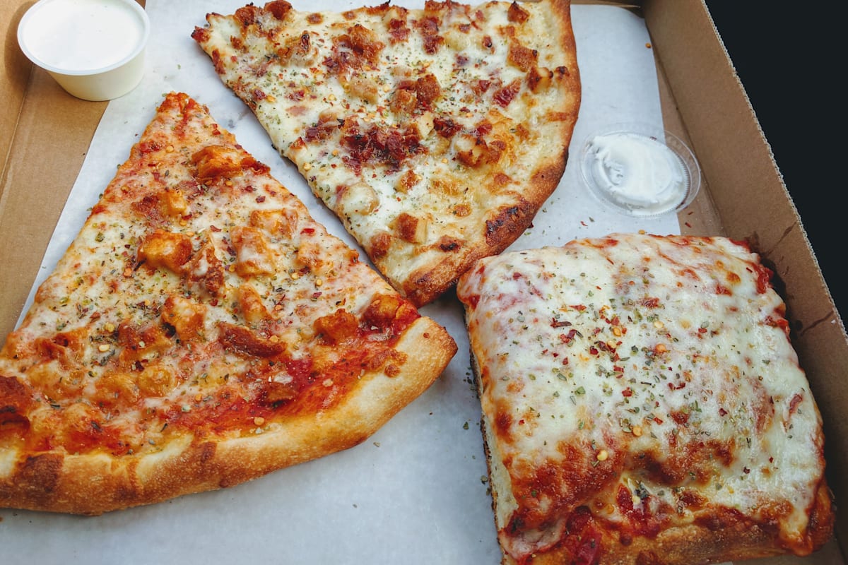 Tabor Pizzeria and Restaurant Delivery Menu | Order Online | 976 Tabor ...