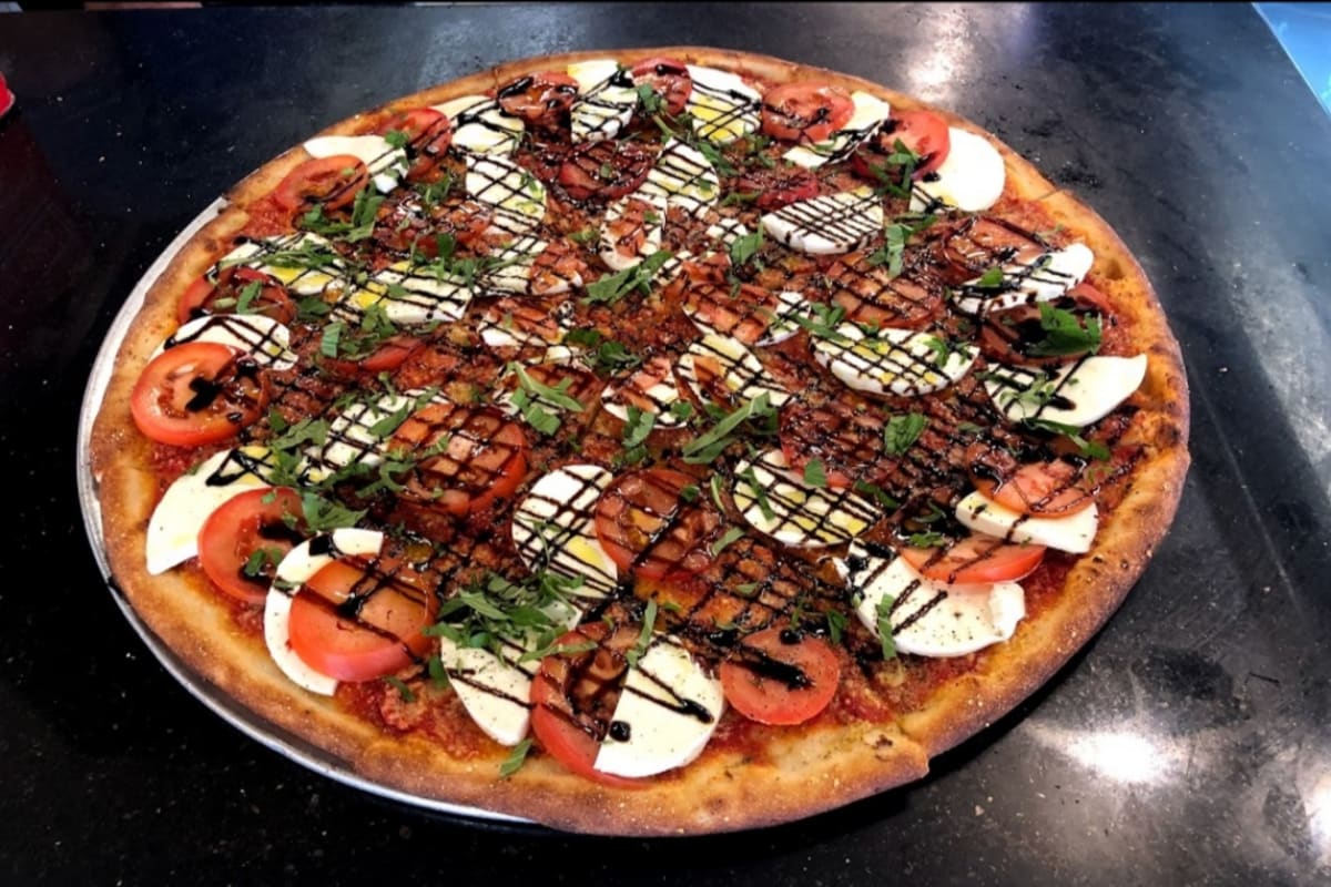 Retro Pizza - Ditmars Delivery Menu | Order Online | 31-15 Ditmars Blvd ...