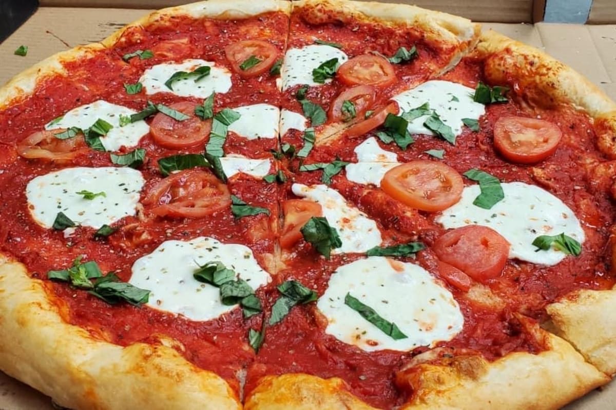 Spinelli's Pizzeria Delivery Menu | Order Online | 4005 Shelbyville Rd ...