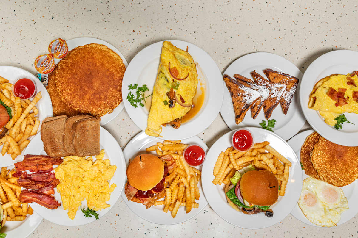 BROOKSIDE MARKETPLACE - Bakersfield, CA Restaurant | Menu + Delivery ...