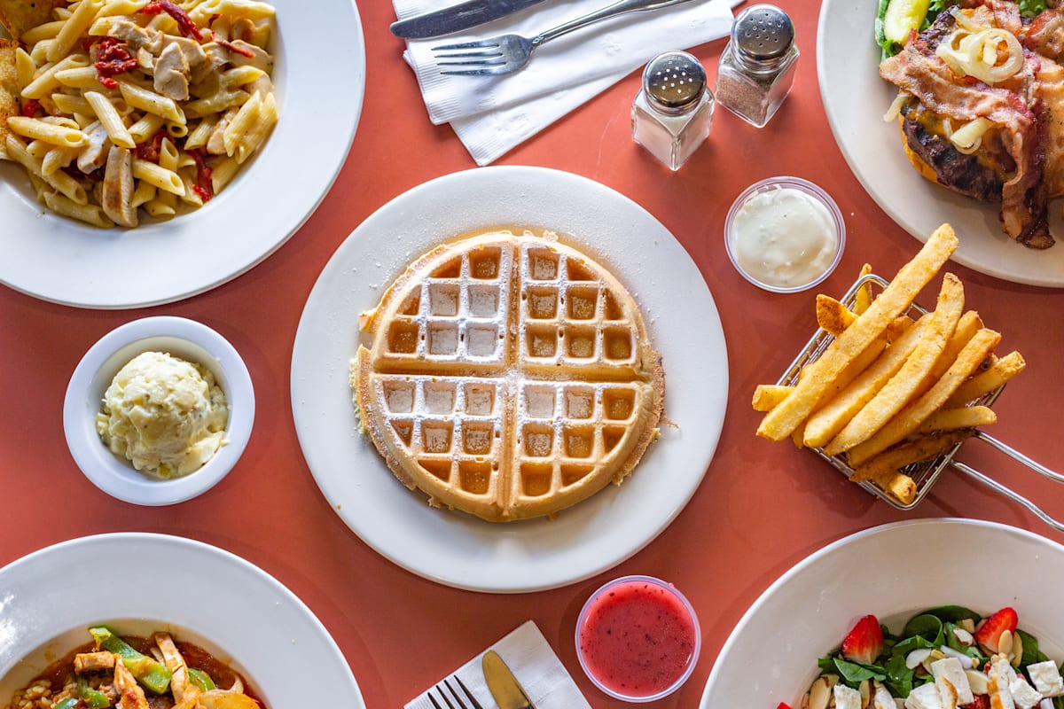 Lulu's Restaurant - Van Nuys, CA Restaurant | Menu + Delivery | Seamless