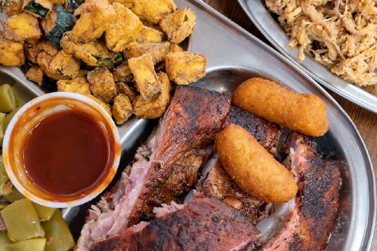 MeMa's Chick'n & Ribs Delivery Menu | Order Online | 8232 Market St ...