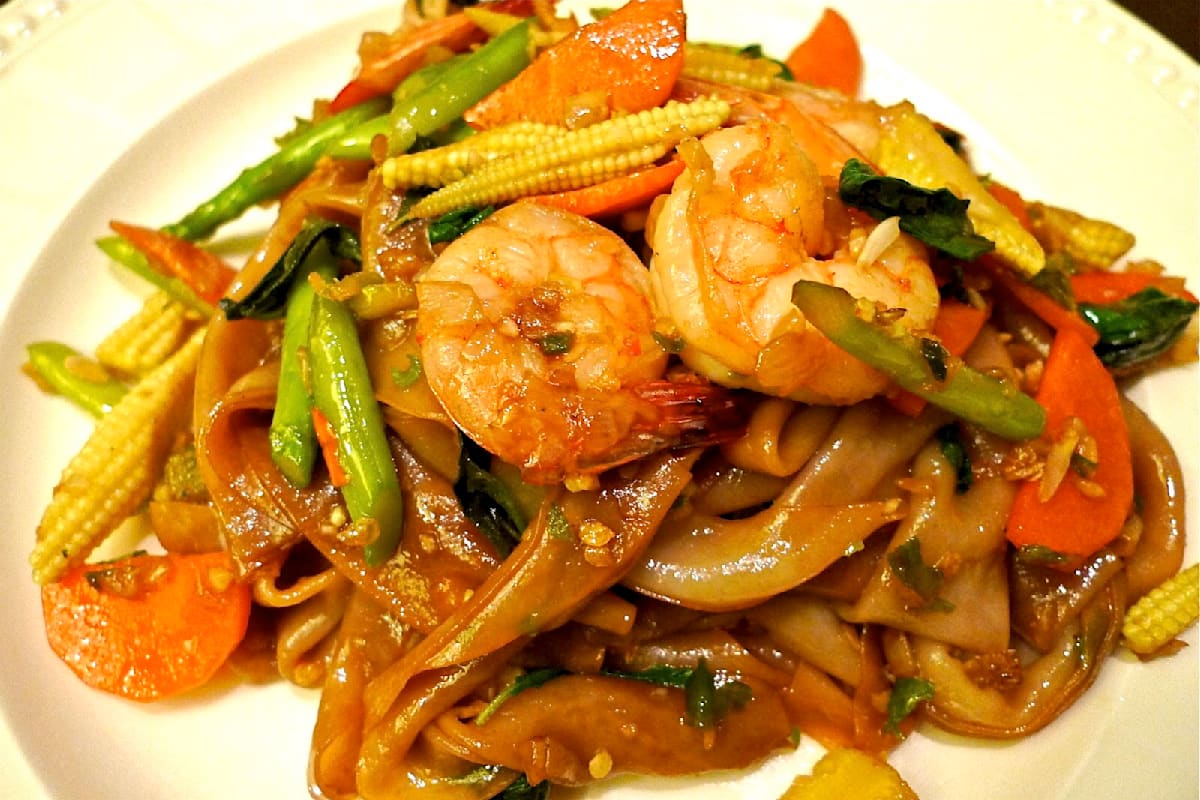 Aura Thai Restaurant Delivery Menu | Order Online | 210 Main St Fort ...