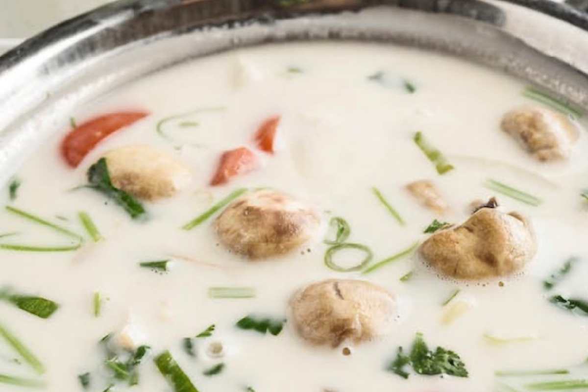 Bangkok Thai Restaurant Delivery Menu | Order Online | 3904 Johnston St ...