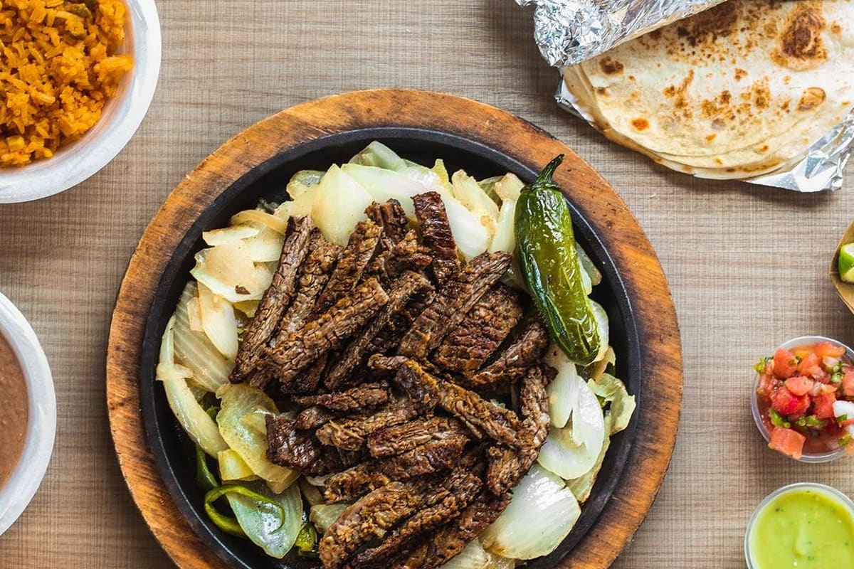 Taco Palenque Guadalupe - Laredo, TX Restaurant | Menu + Delivery ...