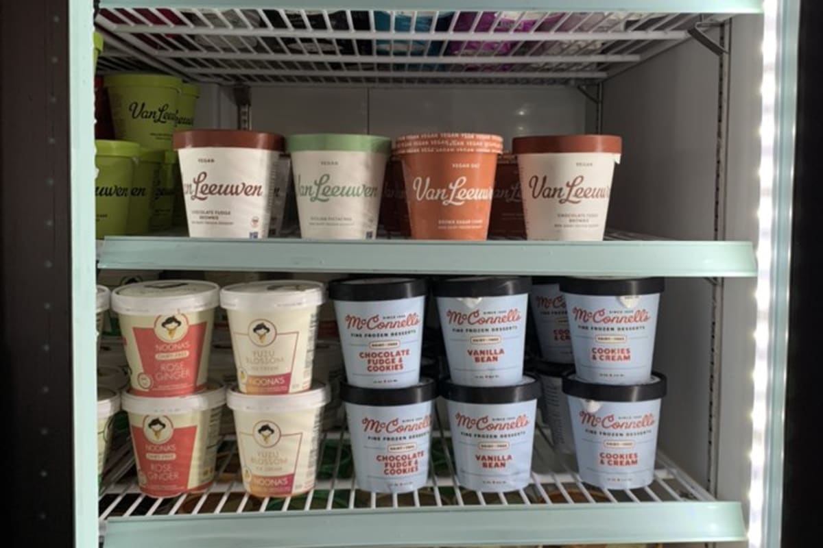 Burger & Shake Co. - New York, NY Restaurant | Menu + Delivery | Seamless