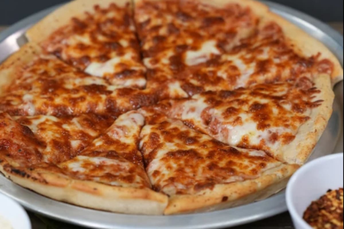 Uptown Ultra Sports Lounge Delivery Menu | Order Online | 23333 Aurora ...