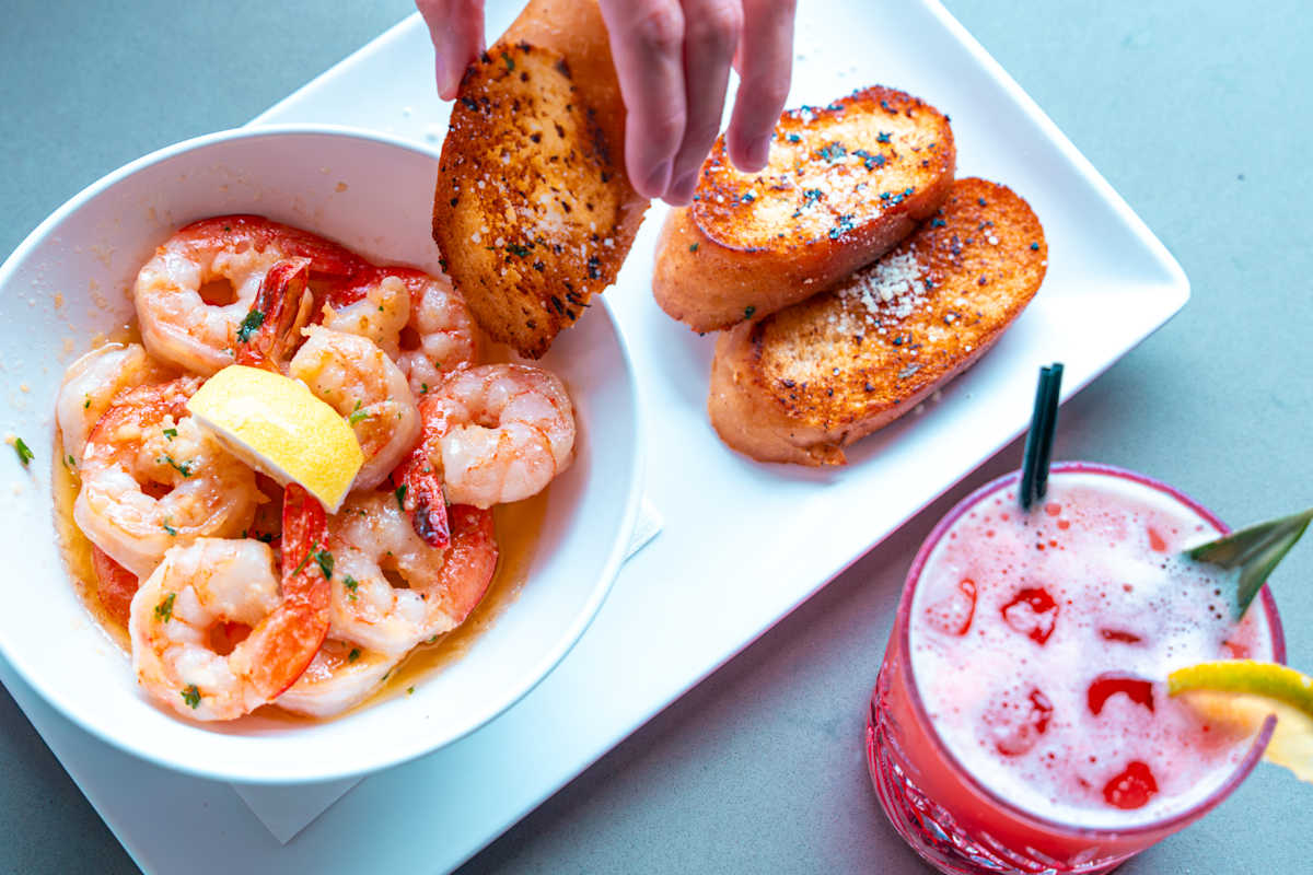 Palm & Paddle Grille - Springfield, MO Restaurant | Menu + Delivery ...