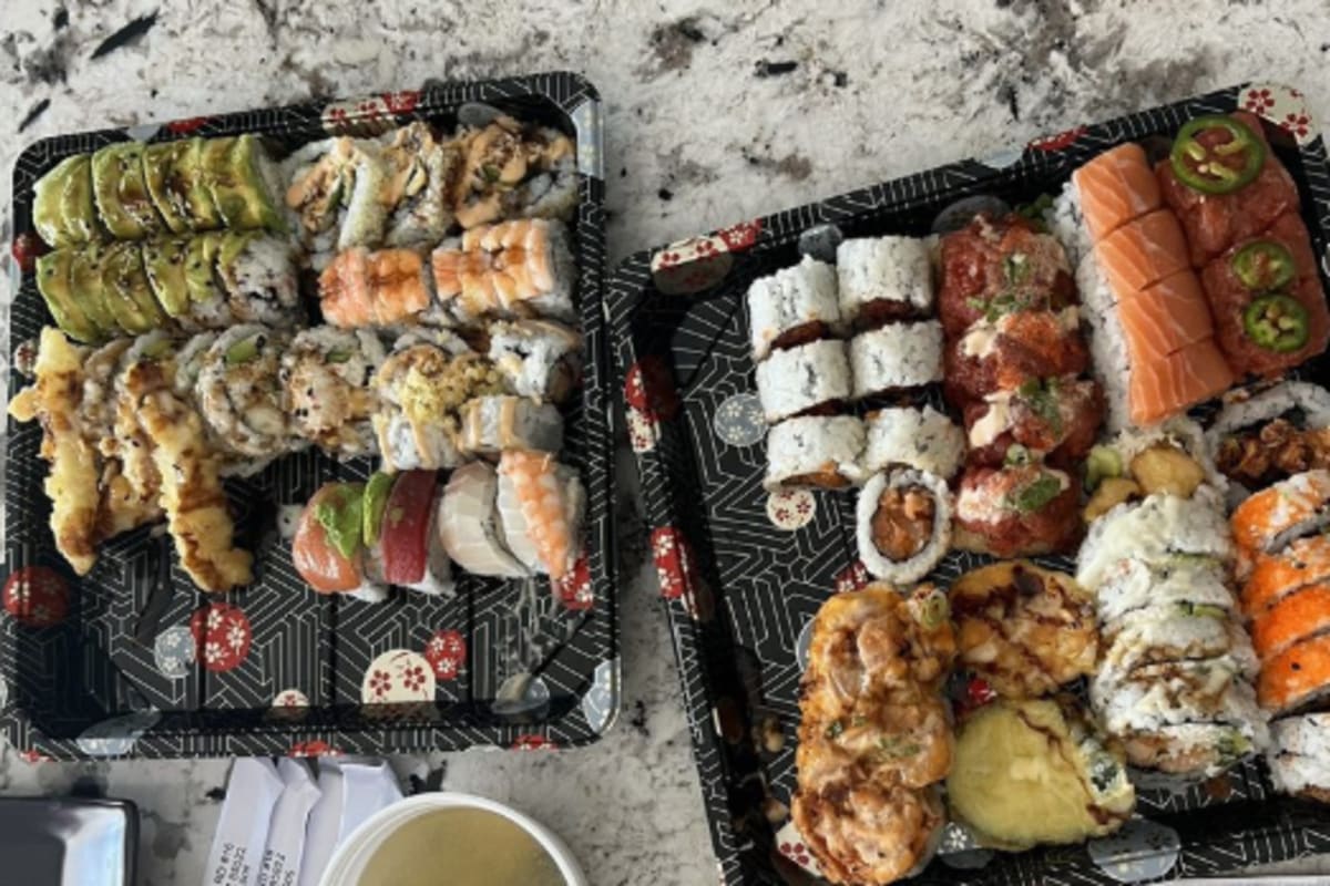 Yen Sushi & Revolving Bar - Scottsdale, AZ Restaurant | Menu + Delivery ...