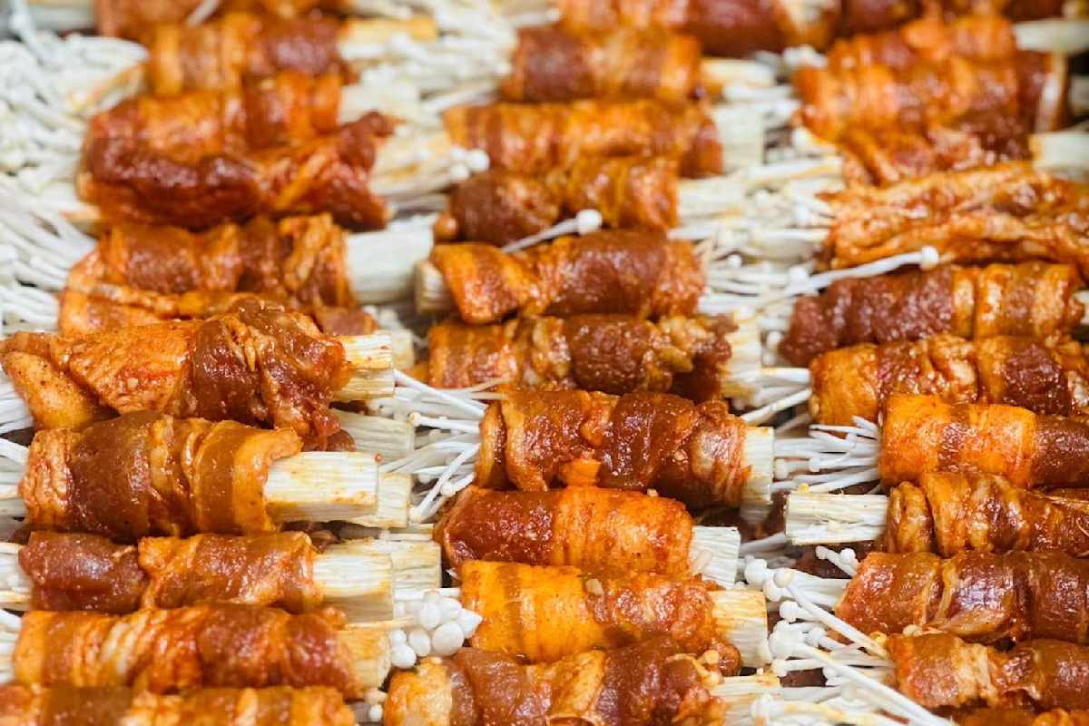 Molo Asian BBQ and Hotpot - Appleton, WI Restaurant | Menu + Delivery ...