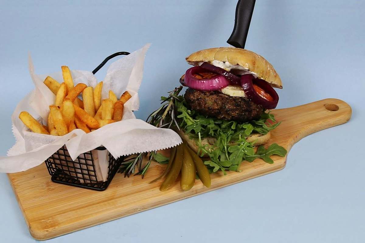 Nedal Gyro Greek Restaurant - Butler, PA Restaurant | Menu + Delivery ...