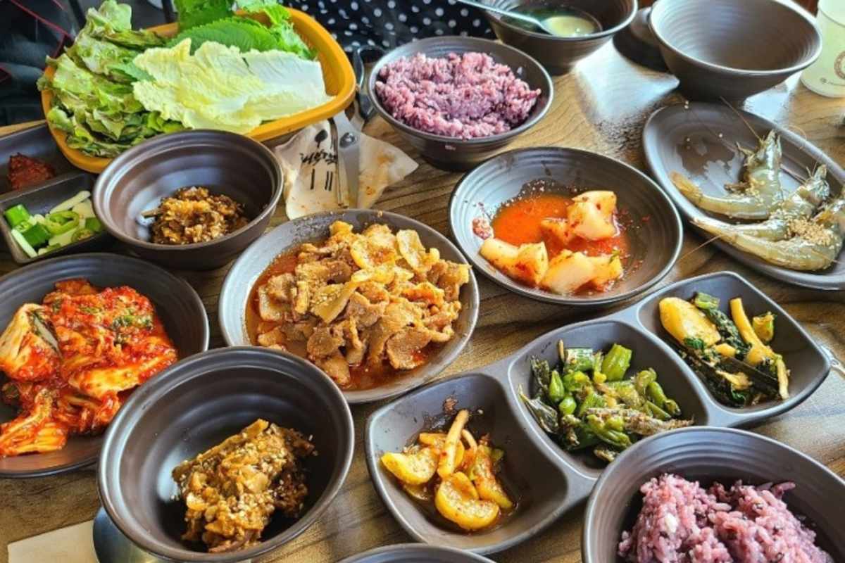 Kkanbu Korean Restaurant Delivery Menu | Order Online | 8200 ...