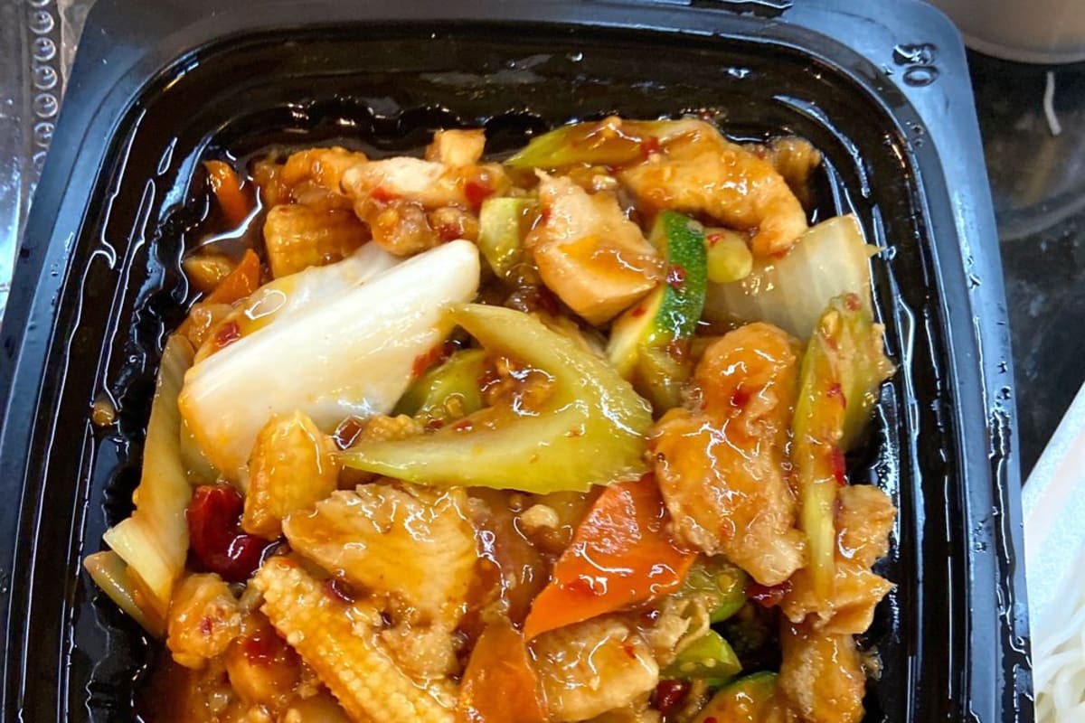 Toss Asian Cafe Delivery Menu | Order Online | 909 Park St Castle Rock ...