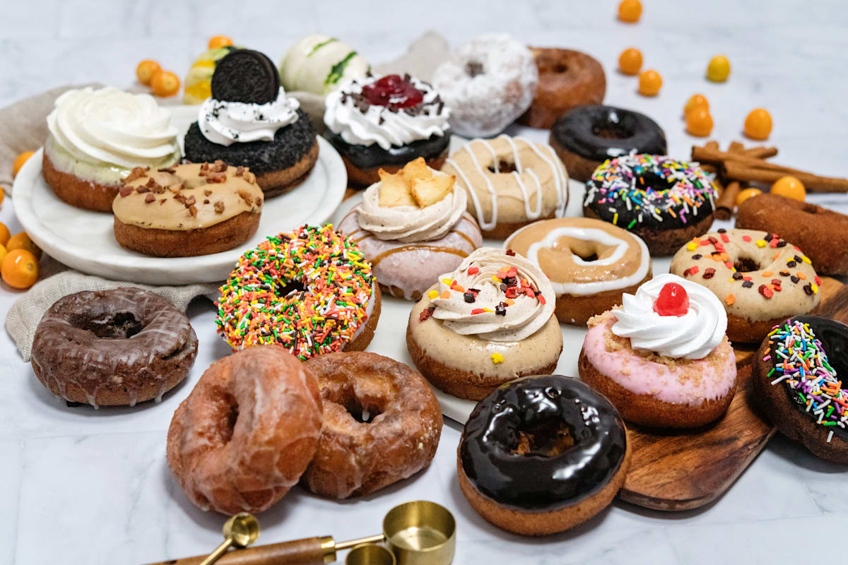 Maverick's Donut Company Delivery Menu | Order Online | 117 Batesville ...