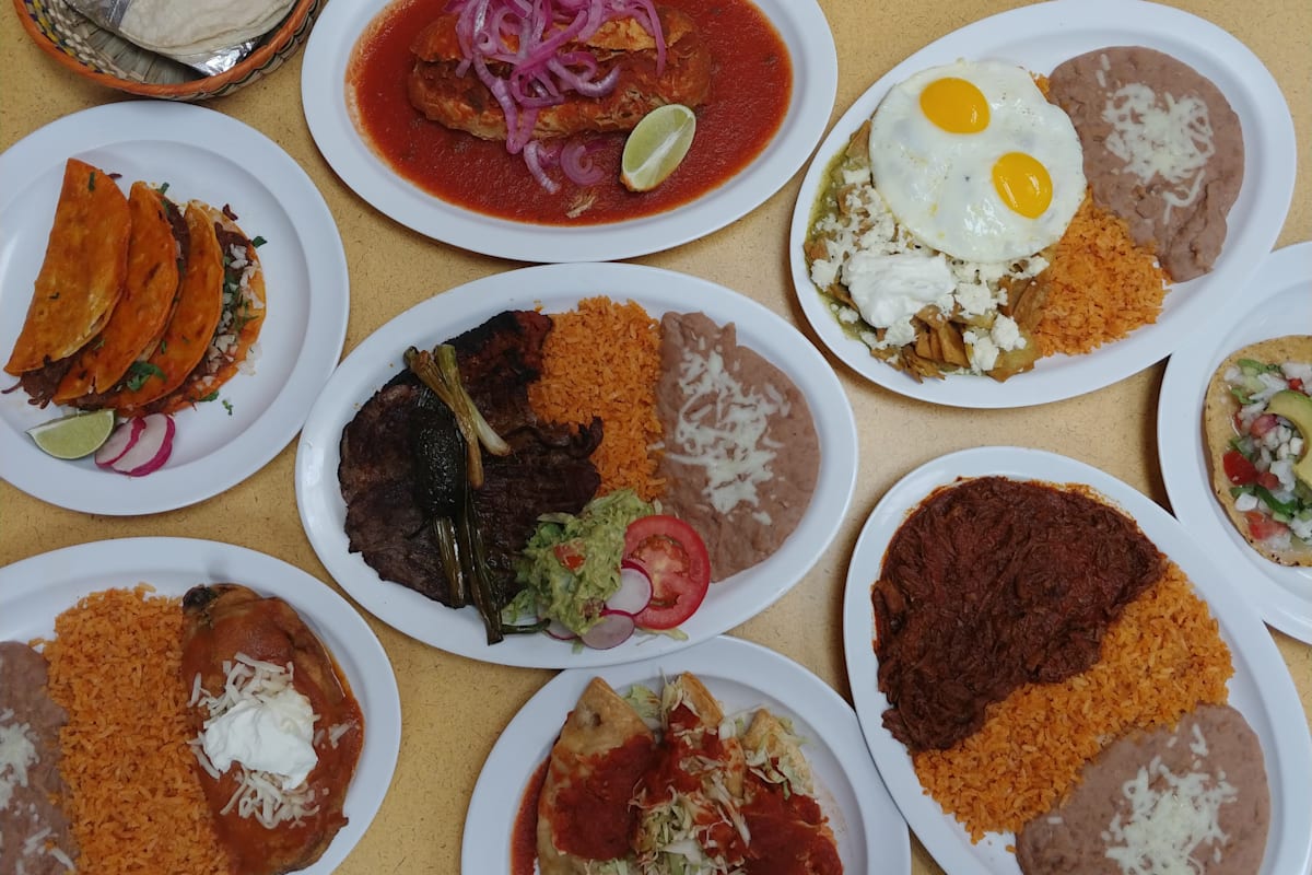 Tortas Ahogadas Chapala (Rialto) Delivery Menu | Order Online | 402 E ...