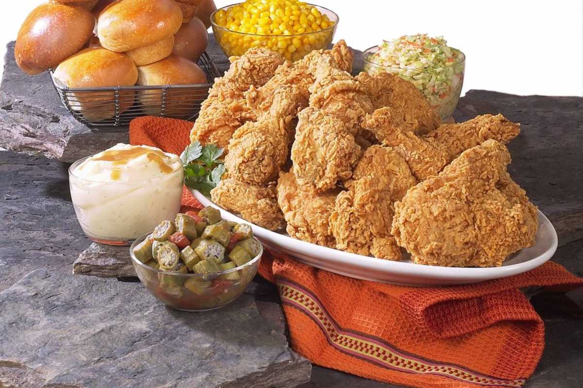 Hartz Chicken Buffet - Houston, TX Restaurant | Menu + Delivery | Seamless