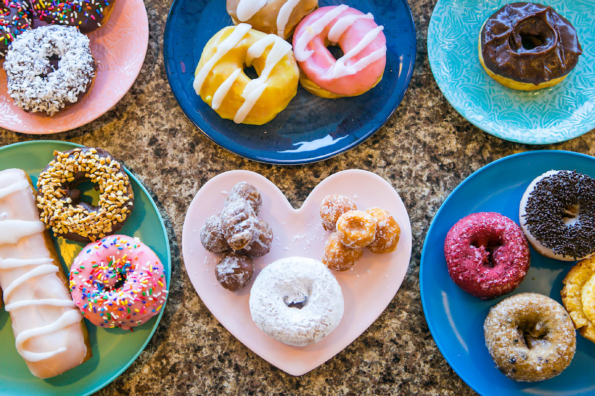 Ray's Donuts Delivery Menu | Order Online | 315 NE Vivion Rd Kansas ...