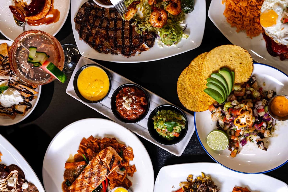 Casa Ramos Cocina Mexicana - Santa Ana, CA Restaurant | Menu + Delivery ...